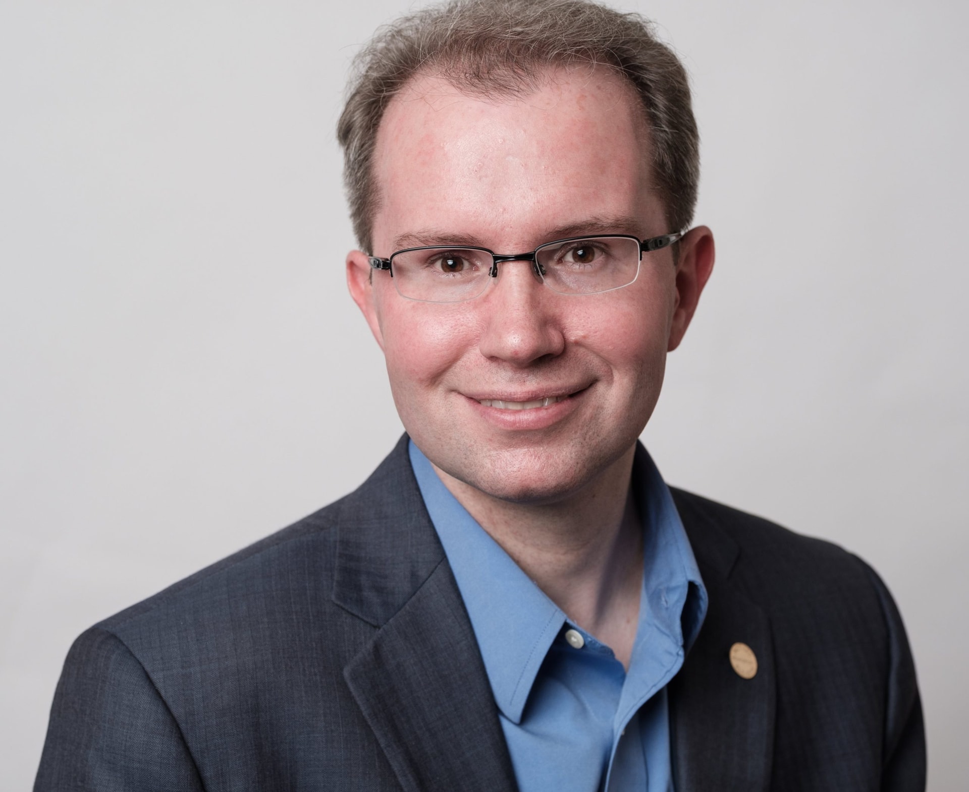 'Mark Zuckerberg và Sam Altman xây hầm trú ẩn để thoát thân, che giấu ...