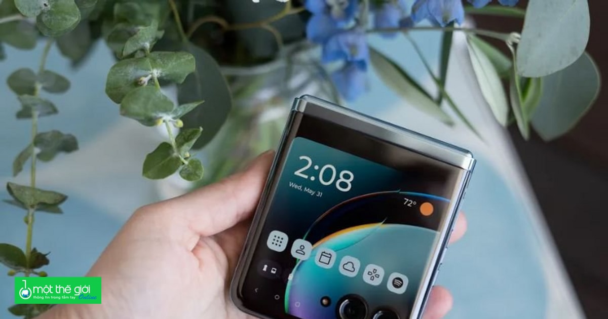 ĐTDĐ vang bóng một thời tái xuất: ‘Nhiều người từng bỏ iPhone để mua Razr có thể gập’