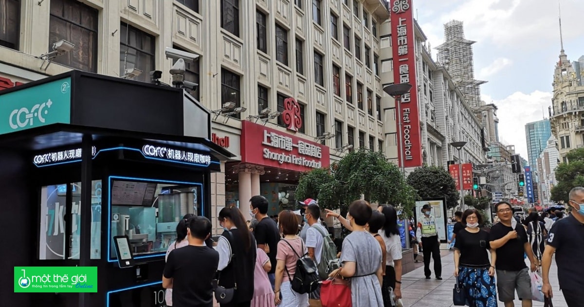 Startup ở thành phố có nhiều quán cà phê nhất cung cấp robot pha chế ...