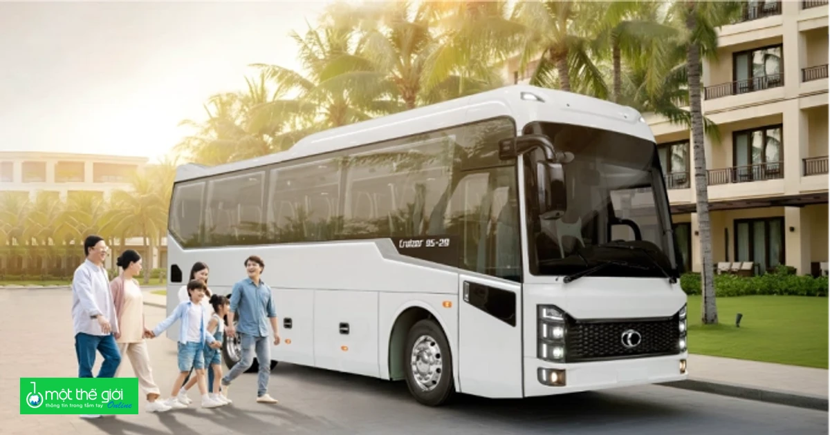 Thaco ra mắt bus ghế ngồi Cruizer 95S