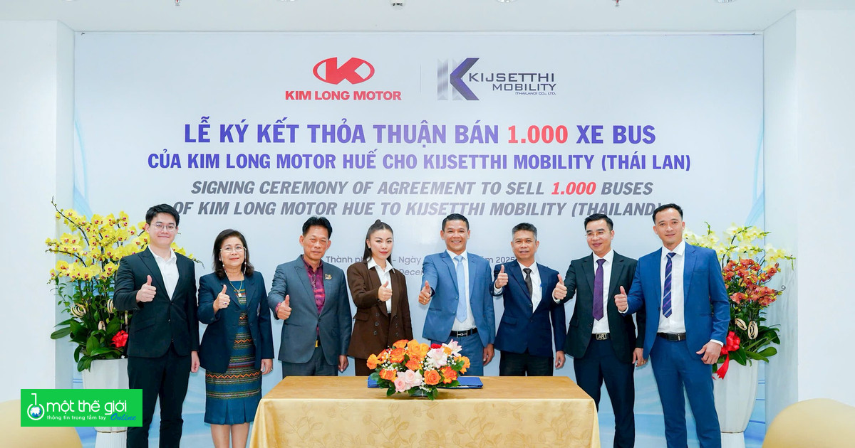Lễ ký kết thỏa thuận bán 1.000 xe bus của Kim Long Motor Huế cho ...