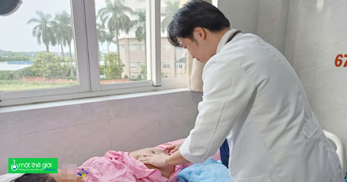 Cơn đau đầu suýt cướp mạng 2 mẹ con: Sản giật đánh úp sản phụ 19 tuổi